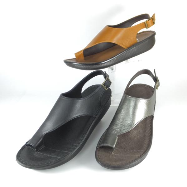日本製本革カジュアル靴を神戸の工場より直送！シンプルなフラットソールのトングサンダルです。ビーチサンダル風のデザインで、夏のリゾート＆タウンにベストマッチです。ワイドパンツやボリュームのあるスカートに合わせてリラックス感を演出します。外反母...