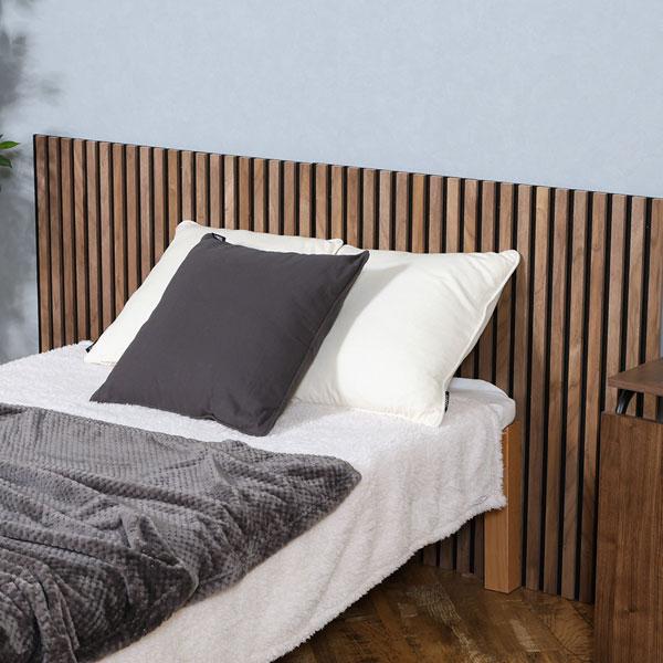 木目調の吸音パネル。壁一面や、ベッドのヘッド部分だけなど様々な使い方ができ、お部屋の印象もがらっと変わります。ポリエステルファイバーのクッション層に無数の空気孔が存在し、音の振動を吸収します。表面だけでなくサイドにも天然木シートを使用してい...
