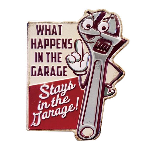 オシャレなデザインのエンボスプレート。ダイカットなのがおしゃれで魅力的ですね。お店やお部屋のアクセントに是非にいかがでしょうか？［サイズ］約 W35 x H45 cm素材・成分：Tin