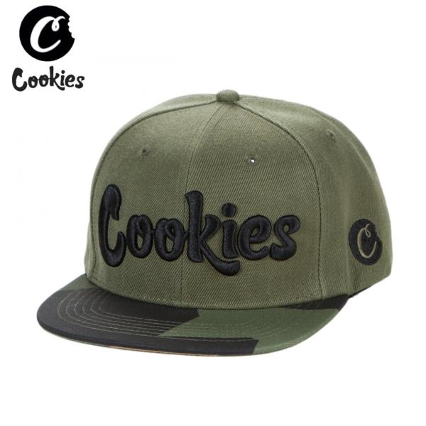 フロントにはCOOKIESのオリジナルロゴがエンボス刺繍でオン。左サイドにはCOOKIESのブランドアイコン刺繍がオン。スナップバックによってサイズ調節できます。カラー: OLIVE / GREEN CAMOサイズ: ONE SIZE FI...
