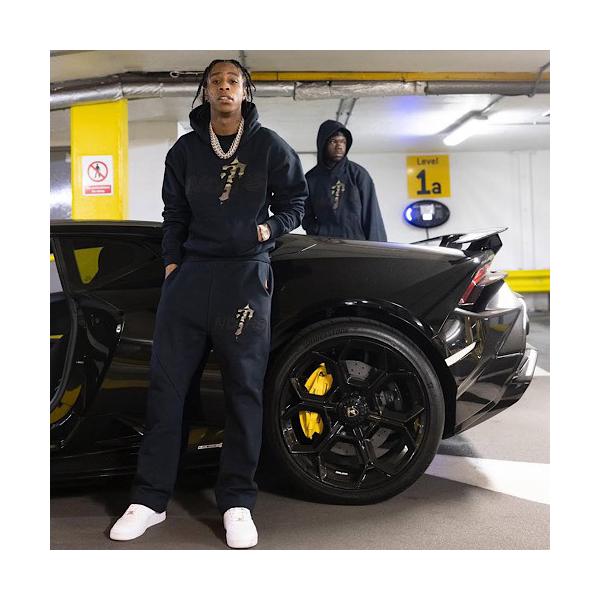 セットアップで定評のあるNOFS（NoneofUs） とUKを代表する人気ストリートブランド TRAPSTARの最強コラボのフーディースウェットパンツとフーディーのセットアップをご希望の方「ストア内を検索」で「se00031」と入力してくだ...