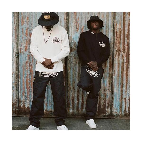 上質なサーマル素材と象徴的な五つ星アルカトラズデザインを融合させたCorteiz 5周年アニバーサリーコレクション。フロント左チェストには5 STARZ ALCATRAZロゴプリントがオン。ネックラインにはCorteizのブランドネーム刺繍...