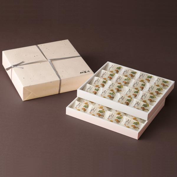 ゆたかな風土で生まれた米とくるみを蒸しあげました。