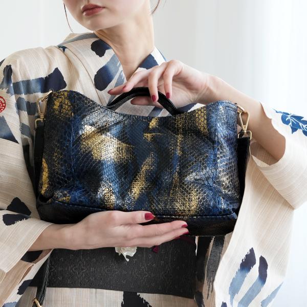 自然界が創出したなエキゾチックレザー。「ワシントン条約（絶滅の恐れのある野生動植物の種の国際取引に関する条約）」やグローバル規模の厳格なガイドラインに従って正しく輸入された希少皮革をモードに仕上げました。天然皮革だからひとつひとつ個性があり...