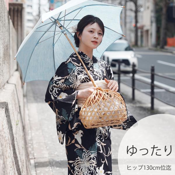 夕暮れ時の神楽坂や、石畳の残る古都の街並み。そんな「和」の情操が漂う場所が、この浴衣のベストステージです。派手すぎず、かといって地味にならない品格は、気心の知れたご友人との大人の散策や、大切なパートナーとの少し背伸びしたディナーデートにぴっ...