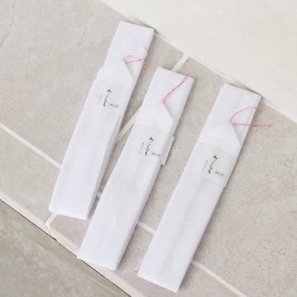 腰紐3本セット（白）。すべりにくく、しめやすいお品です。約4cm×223.5cmポリエステル87％・綿13％日本製