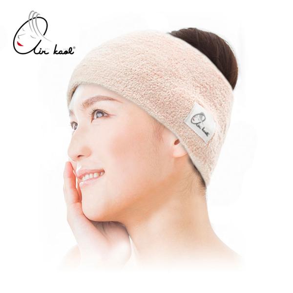 【商品説明】驚きの軽さと吸水力、世界初の撚糸工法を用いたタオル生地『エアーかおる』を使用。やわらかさ、肌触りの良さ、ボリューム感、軽量、吸水性、速乾性等の機能性を高いレベルで持たせたタオル生地のヘアーバンドです。洗顔時のヘアバンドに、暑い夏...