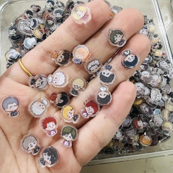 サイズ：約2cm。デコパーツをランダムで出荷いたします。素材：アクリル素材で作られています。軽量で丈夫な素材であり、長期間の使用に耐える ことができます。手芸デコパーツ：DIYや手芸の材料として使用することができます。スマホケースやアクセサ...