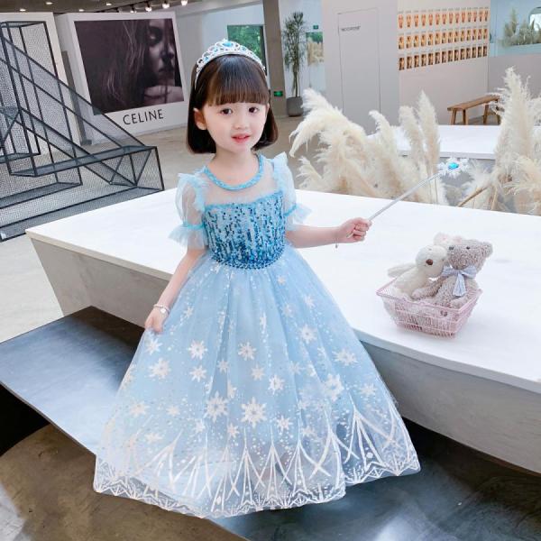 こちらエルサドレスです。とてもきれいな色味で、イベントの仮装にはもちろん、ディズニーランドや お遊戯 発表会 などにも最適！お子さんへのプレゼントにもどうぞ　マント取り外し出来ますチュールとても柔らかい、肌に当たても痛くないです　サイズ：1...