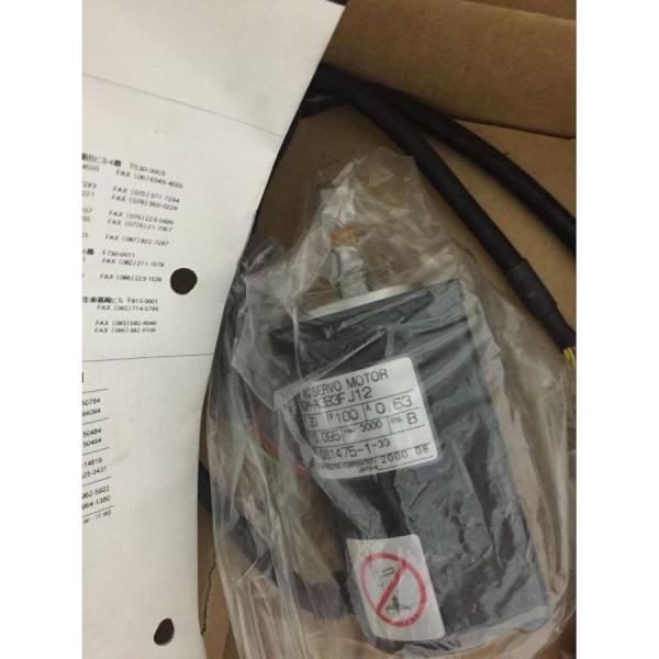 1PC   AC SERVO MOTOR  SGM-01A3T012  NEW1PC  AC複数在庫SGM-01A3T012 NEW