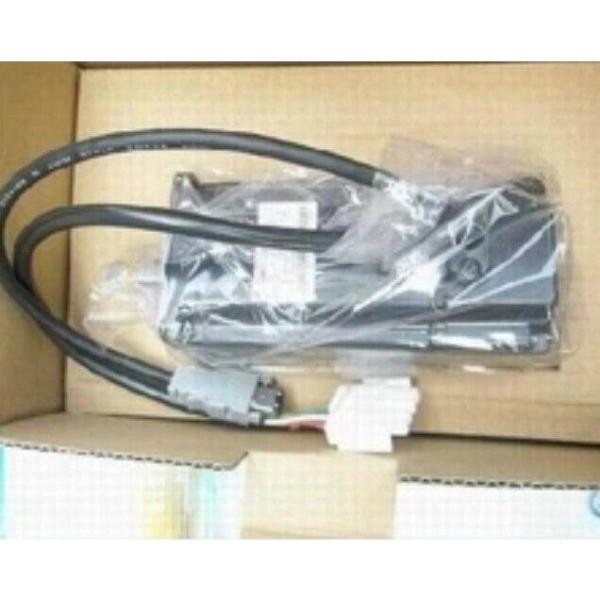 1PC   SERVO MOTOR  SGMAS-06A2A41  NEW1PC  Servo Motor SGMAS-06A2A41 NEW