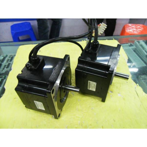 1PC  AC SERVO MOTOR SGMPH-08AAA21 NEW ORIGINAL1PC  AC複数在庫SGMPH-08AAA21新しいオリジナル