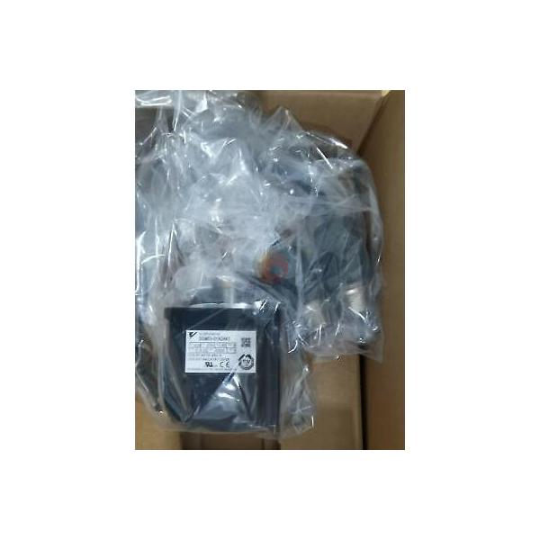 1PCS   AC servo motor SGMEV-01ADA611PCS  AC複数在庫SGMEV-01ADA61