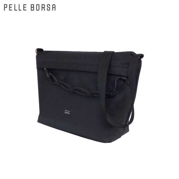 素　材：ポリエステル100％×牛革×合成皮革サイズ：W24×H20×D10cm重　さ：270g仕　様：　ショルダーバッグ　前面：ファスナーポケット×1　後面：ファスナーポケット×1(内部＝キーループ×1)　本体内部：アテポケット×1・片マチ...