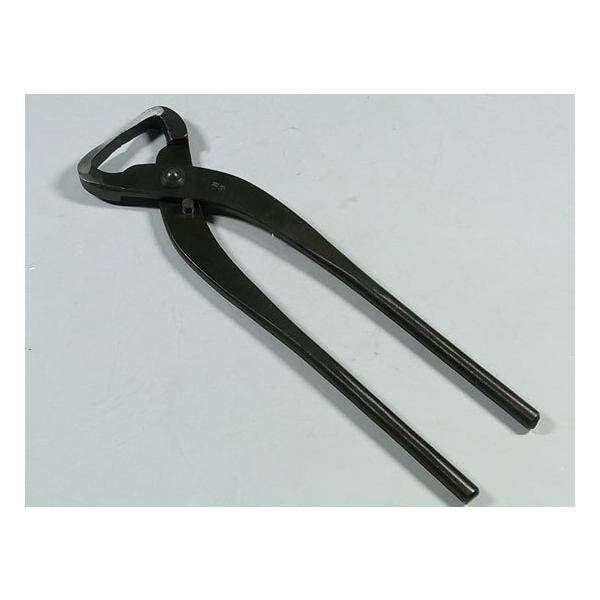 盆栽用　幹割　大盆栽の幹を曲げる際、この幹割を使い、幹を割って、幹を曲げ、針金を巻いていきます。普通盆栽、中品盆栽によく使用されます。素材　→　鋼全長　　： 270mm刃渡り　：　9mmお取り寄せ商品の為、キャンセル・返品・交換はご遠慮くだ...