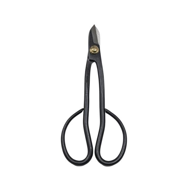 全長： 160mm素材： 鋼（切断目安）銅線　　 : 1.2 mm (#18) 迄アルミ線 : 1.8 mm 迄「兼進刃物製作所」 刃物の町岐阜県関市にて1950年頃より盆栽道具の取り扱いを始め、現在では盆栽道具を世界中に輸出しています。兼...