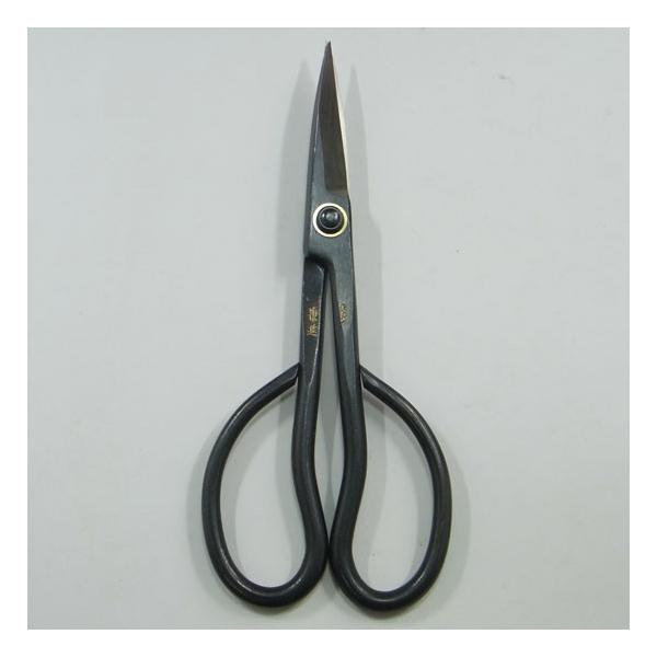 盆栽用小枝切鋏、芽摘み鋏です。小品盆栽に最適です。素材　： 鋼サイズ　： 160mm刃渡り　：　45mmお取り寄せ商品の為、キャンセル・返品・交換はご遠慮ください。購入の際はサイズや用途など確認をし、間違いのないようにご購入下さい。また、製...