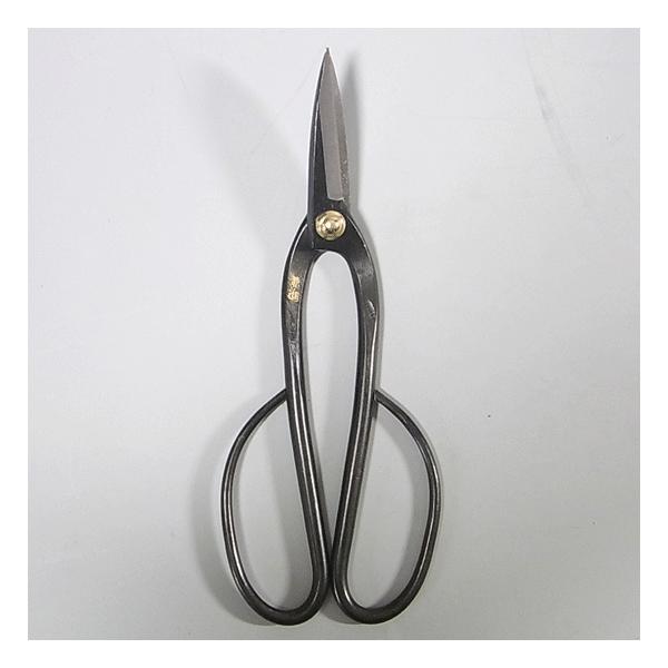 盆栽　小枝切鋏　曲がり刃です。通常の鋏とは、違いかしめ部分の手前で曲がっております。小枝切り、芽切用です。全長　195mm刃渡り　50mm材質　　黄紙お取り寄せ商品の為、キャンセル・返品・交換はご遠慮ください。購入の際はサイズや用途など確認...