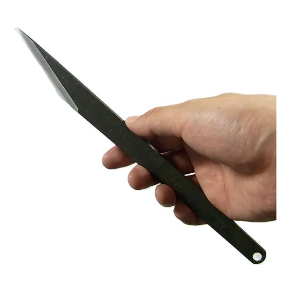 細身で作られているため込み入った枝の中の切断後をきれいにけずることができます。全長250mm 刃渡り67mm*厚みは画像を参照にして下さい。材質　青紙青紙・・・・　高級鋼で通常の鋼より粘りがあり、刃を薄く加工することが出来ます。　そのため、...