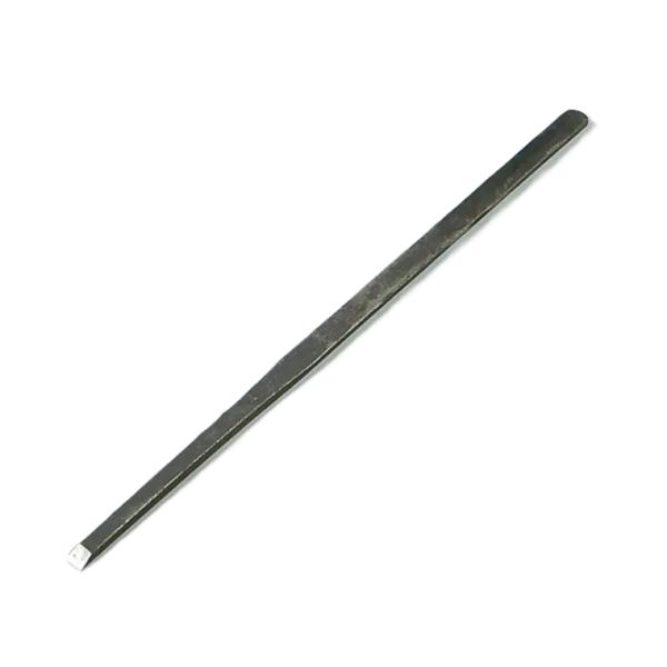 先の刃の幅　5mｍ　全長200mm接木用のノミです。鋼で出来ています。兼進（かねしん）では、高級鋼の一つ「安来鋼（やすきはがね）」を使用しています。お取り寄せ商品の為、キャンセル・返品・交換はご遠慮ください。購入の際はサイズや用途など確認を...