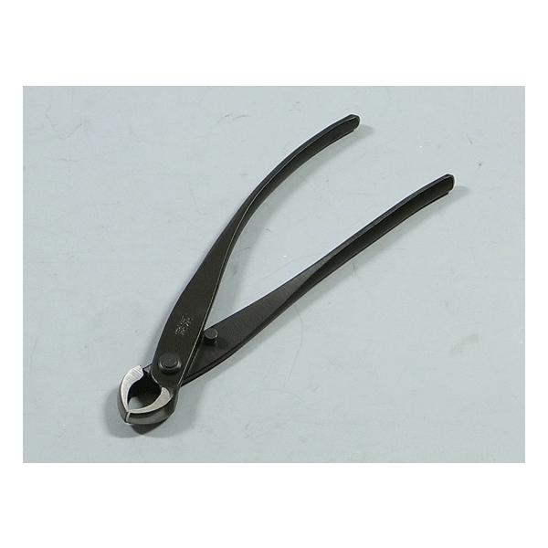 盆栽用　こぶ切　小盆栽の枝を元からえぐって切り取る鋏です。また、こぶなども切り取ります。ミニ盆栽〜小品盆栽に良く使用されます。全長　→　150mm刃渡り　→　9mmお取り寄せ商品の為、キャンセル・返品・交換はご遠慮ください。購入の際はサイズ...