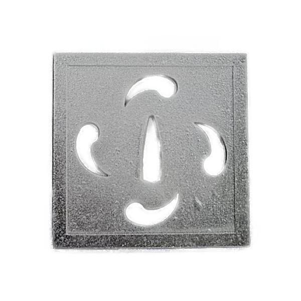 サイズ 約７４×７４ｍｍ重量 約１５９ｇ材質 亜鉛合金ダイキャスト、メッキ包装 １ケ箱入り包装重量 約１８３ｇ生産国 日本ゆうパケット便での配送となります。 ●ゆうパケット配送によるお買い上げ商品の破損・紛失の補償は、理由の如何を問わず一切...