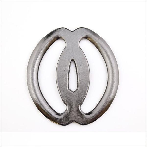 小刀用材質：亜鉛合金　種類：模造刀-鍔 サイズ：横68mm×縦74mm　■重量：70g ※多少の塗装ムラがあります。 研磨剤等で磨くと塗装が剥がれたり傷がつくことがあります。 ※画像と少々色が異なる場合がございます。ゆうパケット便での配送と...