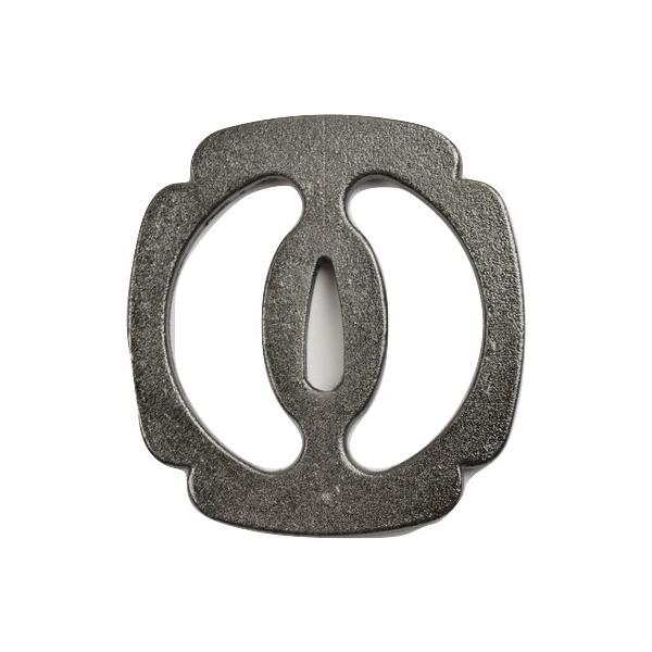 サイズ 約７９×７４ｍｍ厚さ 約３．９ｍｍ重量 約７０ｇ材質 亜鉛合金ダイキャスト、黒ニッケルメッキ包装 １ケ箱入り包装重量 約９２ｇ生産国 日本ゆうパケット便での配送となります。 ●ゆうパケット配送によるお買い上げ商品の破損・紛失の補償は...