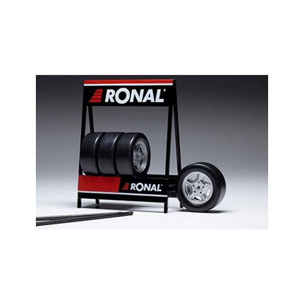 【発売日：2023年07月28日】ixo イクソ 1/18スケール●デザインの多様性、耐久性、パフォーマンスに優れたメーカー※画像はイメージです。実際の商品と異なる場合がございます。