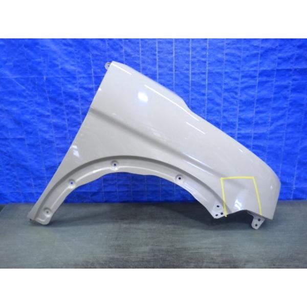 ―タイトル―F186　アルト　ラパン　HE33S　右フェンダー―商品説明―・対応年式：平成27年6月〜・カラー：フォーンベージュメタリック？・画像の通り、傷や凹みがあります。―注意事項―・画像の商品以外には付属する物はありません。・その他、...