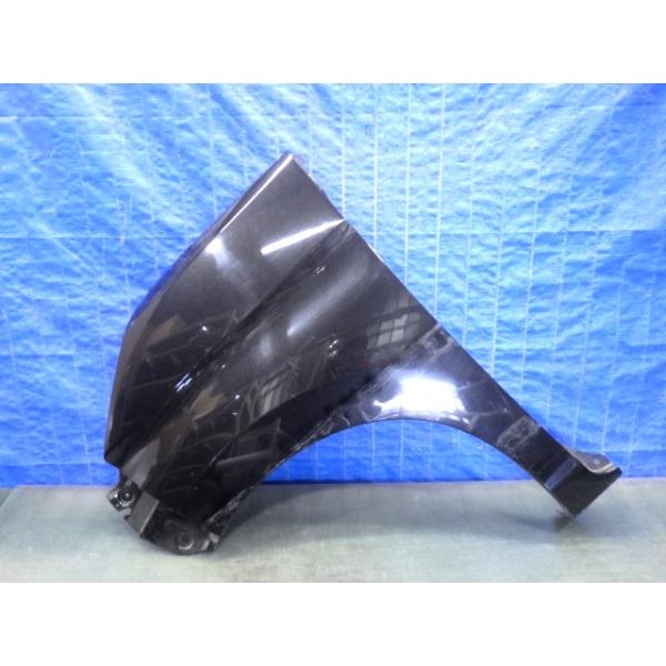 ―タイトル―F078　ルーミー　M900A　M910A　左フェンダー　53812-B1280　53812-B1290　トール　M900S　M910S―商品説明―・対応年式：平成28年11月〜・カラー：ブラックマイカメタリック・画像の通り、傷...