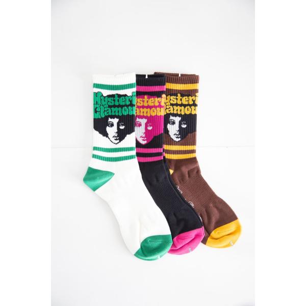 70年代アメリカのソウルカルチャーを取り入れたクラシックデザインを編み込んだソックス。ドライノヴァを使用している為、ムレにくく、ファッション性と機能性を兼ね備えている。＊drynova(ドライヴァ)シャリ感のある爽やかなタッチと優れた吸水速...