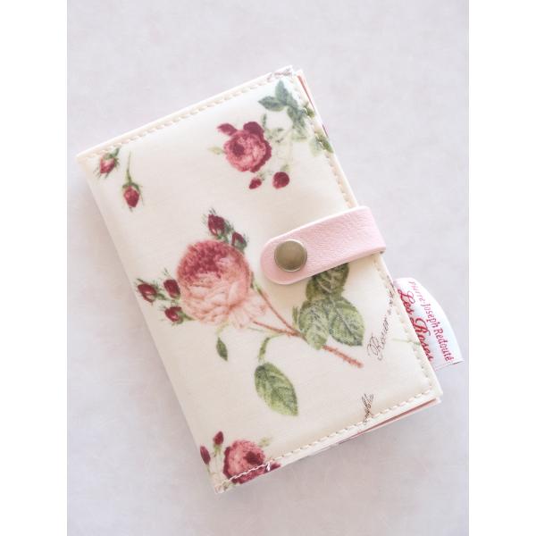 ルドゥーテ・コレクションナポレオン皇妃ジョゼフィーヌによって世界中からフランスのマルメゾン宮殿に集められた古典的品種や原種系バラをボタニカル・アートの天才画家で「バラの宮廷画家」とも呼ばれたピエール＝ジョゼフ・ルドゥーテ (Pierre-J...