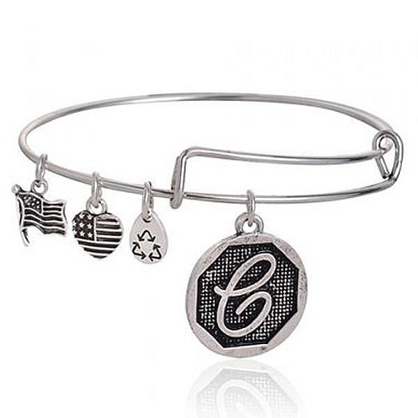 検索ワード [シルバーアクセサリー 腕輪 バングル ブレスレット アミュレット bracelet チャーム C イニシャルユニセックス 男女兼用 メンズ 男性用 レディース 女性用 SPST012]