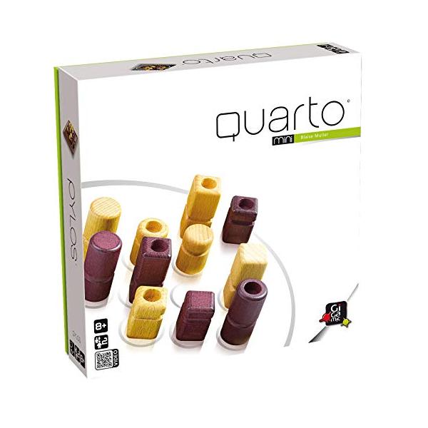 【商品概要】【セット内容】木製ボード、木製駒16個【商品紹介】年間に登場したゲームの中で最高の１つとして認められている「クアルト！」。4種類のコマを形、色、穴の有無、高さのいずれかで揃え、直線状に並べれば勝ちというシンプルなゲーム。大きな特...