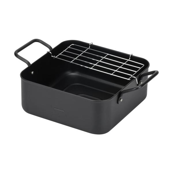 【商品概要】製品サイズ:(約)幅28.5×奥行20.5×高さ10cm、鍋の深さ:(約)8cm製品重量:(約)0.86kg表面加工:シリコーン樹脂、材料の種類:本体/鉄(底の厚さ1.0mm)、取っ手/鉄、アミ/鉄(クロムめっき)、寸法:20c...