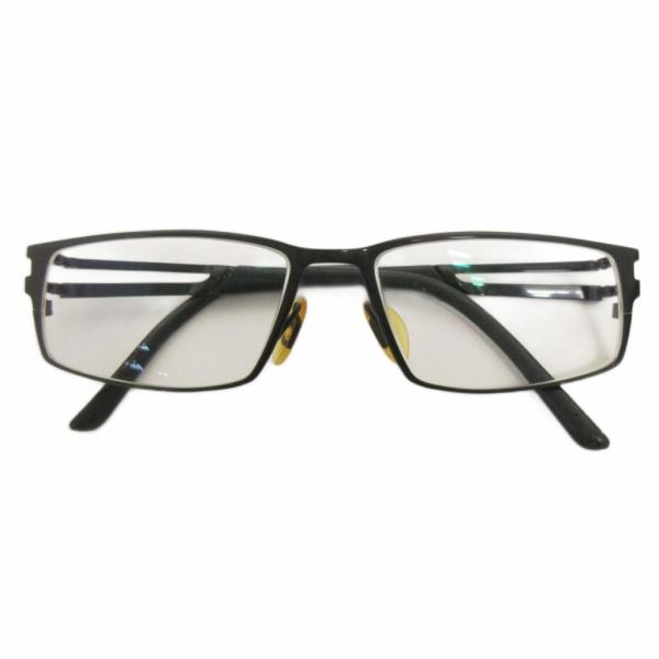 ポルシェ デザイン Porsche Design アイウェア めがね 度入り セルフレーム 56□16 黒 ブラック メンズ【表記サイズ】56□16【実寸サイズ】レンズの大きさ：5.5×3cm　フレーム：13.5cm　テンプル：12.5cm...