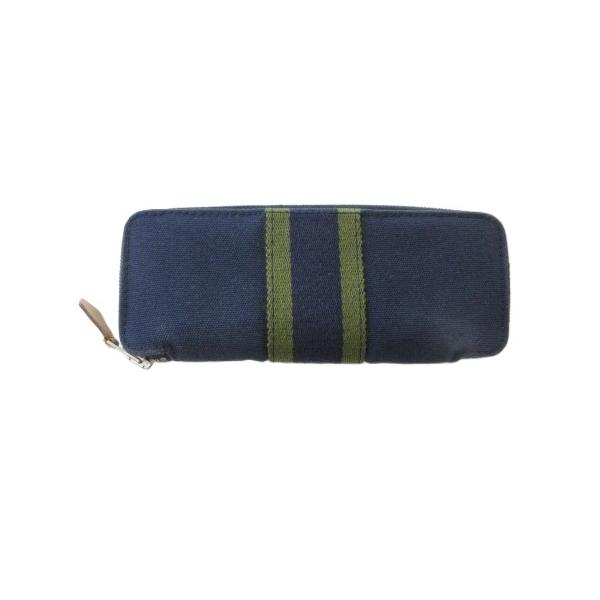 エルメス HERMES フールトゥ ペンケース キャンバス ネイビー  メンズ レディース【ブランド】エルメス HERMES【実寸サイズ】16×6.5cm　【素材】キャンバス【色】ネイビー　　※色に関してはこの商品の出品者の主観で判断してお...
