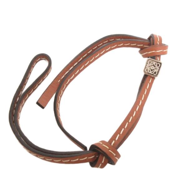 ロエベ LOEWE 美品 アナグラム ストラップ スモール チャーム レザー 0010591063 茶 ブラウン 小物 その他【ブランド】ロエベ LOEWE【表記サイズ】-【実寸サイズ】ストラップ　総長 34.5cm　【素材】レザー【色】茶...