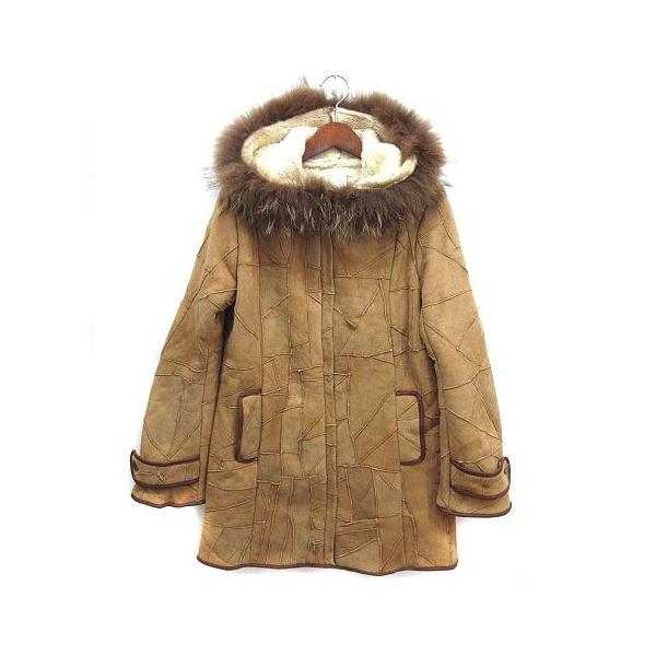 プレイズ praise パッチワーク ムートン コート ラクーンファー フード付き 羊毛 ベージュ 40 レディース【表記サイズ】40【実寸サイズ】肩幅：39cm　身幅：48cm　着丈：77cm　袖丈：61cm　　【素材】表地 羊毛(ムート...