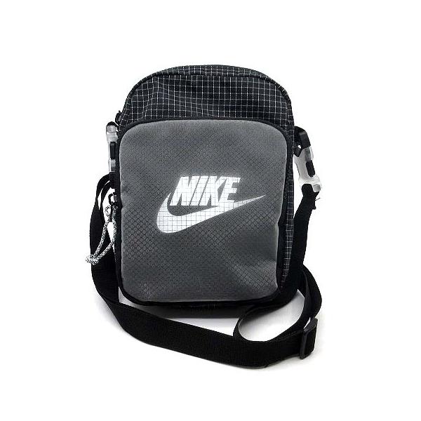 ナイキ NIKE ショルダーバッグ HERITAGE SMIT 2.0 TRL SMALL ITEM CV1408-010 ブラック 黒  メンズ レディース【ブランド】ナイキ NIKE【表記サイズ】3L【実寸サイズ】ヨコ：15cm　タテ：...