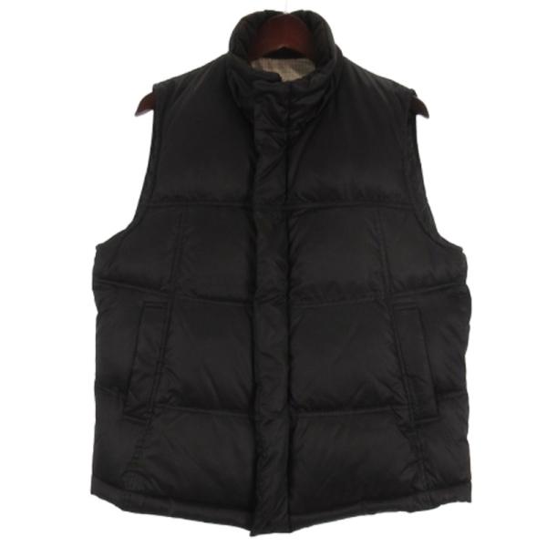 クロコダイル CROCODILE ダウン ベスト ブラック M メンズ【ブランド】クロコダイル CROCODILE【表記サイズ】M【実寸サイズ】身幅：53cm　着丈：61cm　　【素材】ポリエステル100％　中綿 ダウン70％ フェザー30...