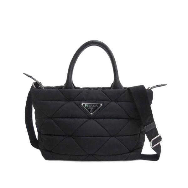 プラダ PRADA ロゴプレート 三角ロゴ スモール パテッド キルティング ショルダーバッグ ハンド 2WAY ブラック ☆AA★ レディース【ブランド】プラダ PRADA【実寸サイズ】ヨコ：26cm　タテ：18.5cm　マチ：17.5c...