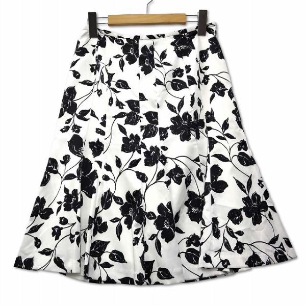 creel'horaire フラワープリント サテン フレアスカート 40 ホワイト レディース【表記サイズ】レディース　40【実寸サイズ】ウエスト：68cm　ヒップ：94cm　スカート丈：58cm　　【素材】表地　ポリエステル100％　裏...