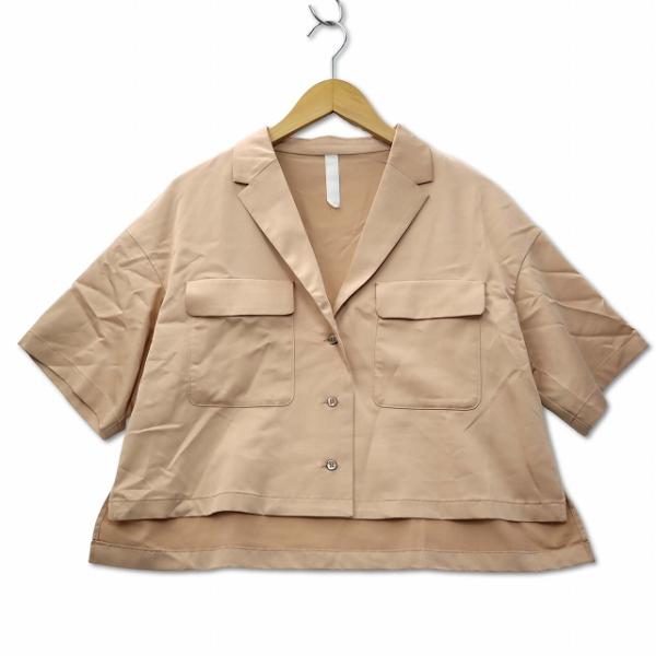 Restyle キュプラ 光沢 シャツ ジャケット ベージュ レディース【表記サイズ】表記なし実寸サイズを参考にしてください【実寸サイズ】肩幅：53cm　身幅：52.5cm　着丈：50cm　袖丈：18.5cm　　【素材】キュプラ69％ ポリ...