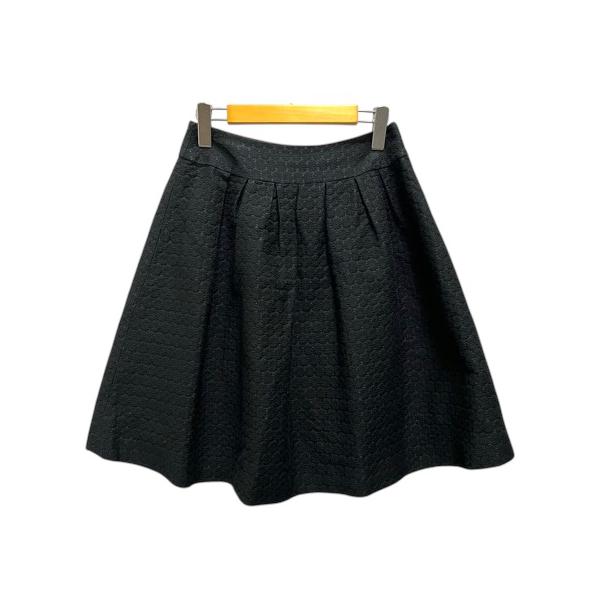 フランコフェラーロ FRANCO FERRARO スカート フレア タック ジャガード ひざ丈 2 黒 ブラック レディース【ブランド】フランコフェラーロ FRANCO FERRARO【表記サイズ】2【実寸サイズ】ウエスト：64cm　ヒップ...