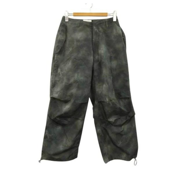 ソエルテ Soerte トータルパターンミリタリーワイドカーゴパンツ タイダイ 総柄 ブラック 黒系 1 ボトムス メンズ【表記サイズ】1【実寸サイズ】ウエスト：74cm　もも幅：41cm　裾幅：27cm　股上：34cm　股下：68.5cm...