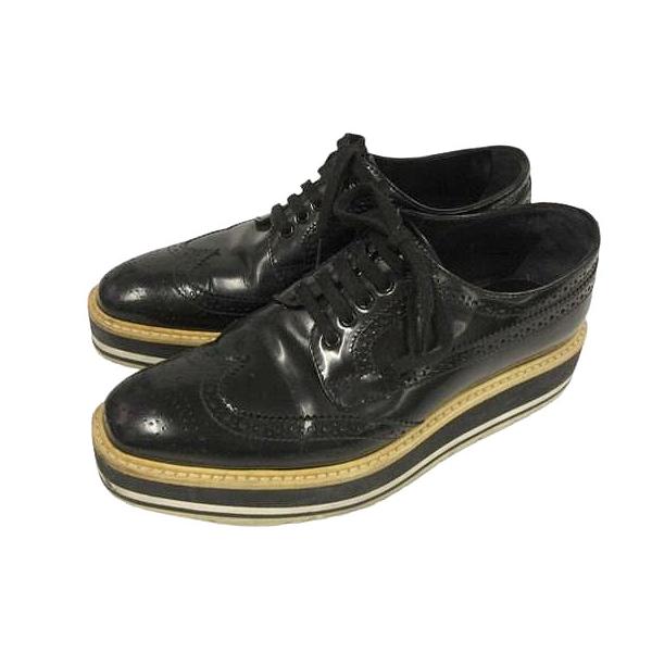 プラダ PRADA ウィングチップ 厚底 レザーシューズ 37 黒 ブラック ブーツ 靴 ☆AA★ レディース【ブランド】プラダ PRADA【表記サイズ】37【実寸サイズ】最大幅：9.5cm　アウトソール：27cm　　【素材】レザー【色】ブ...