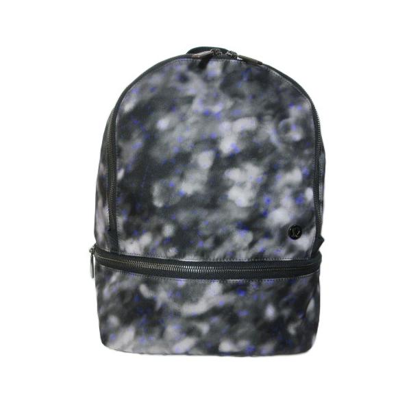 ルルレモン lululemon 美品 City Adventurer バックパック ミニ リュックサック デイパック ヨガバッグ 総柄 鞄 グレー系 /X【ブランド】ルルレモン lululemon【表記サイズ】0/S【実寸サイズ】持ち手の長...