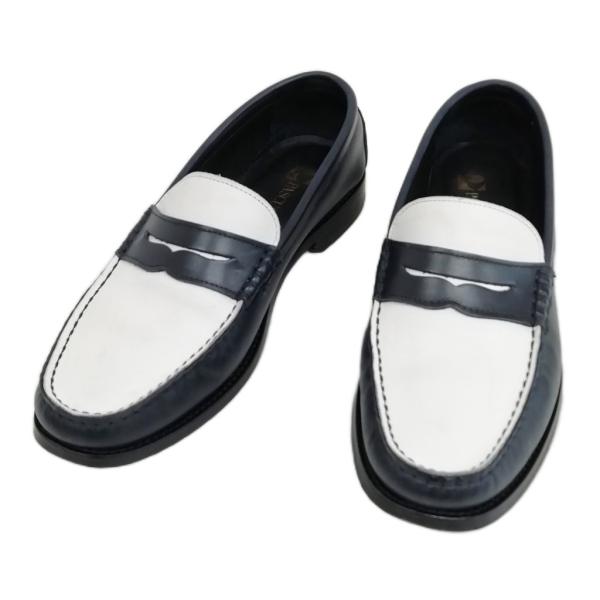 パスクッチ PASCUCCI バイカラー レザー ローファー スリッポン 37 ホワイト ダークネイビー レディース【表記サイズ】37・23.5cm相当【実寸サイズ】最大幅：9cm　アウトソール：25.5cm　　【素材】天然皮革【色】ホワイ...